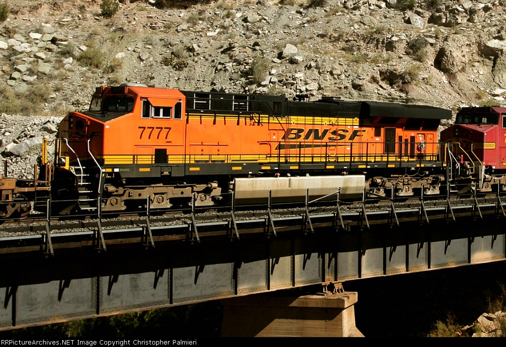 BNSF 7777